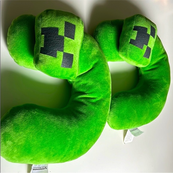 Minecraft | Other | Minecraft Creeper Green Plush Neck Pillow Set Of 2 ...